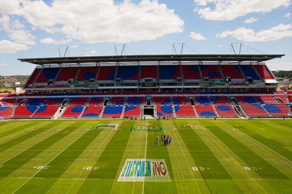 Hunter Stadium - Rovert Lighting