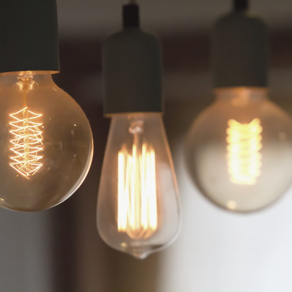 Light Globes – What are the Differences? - Rovert Lighting